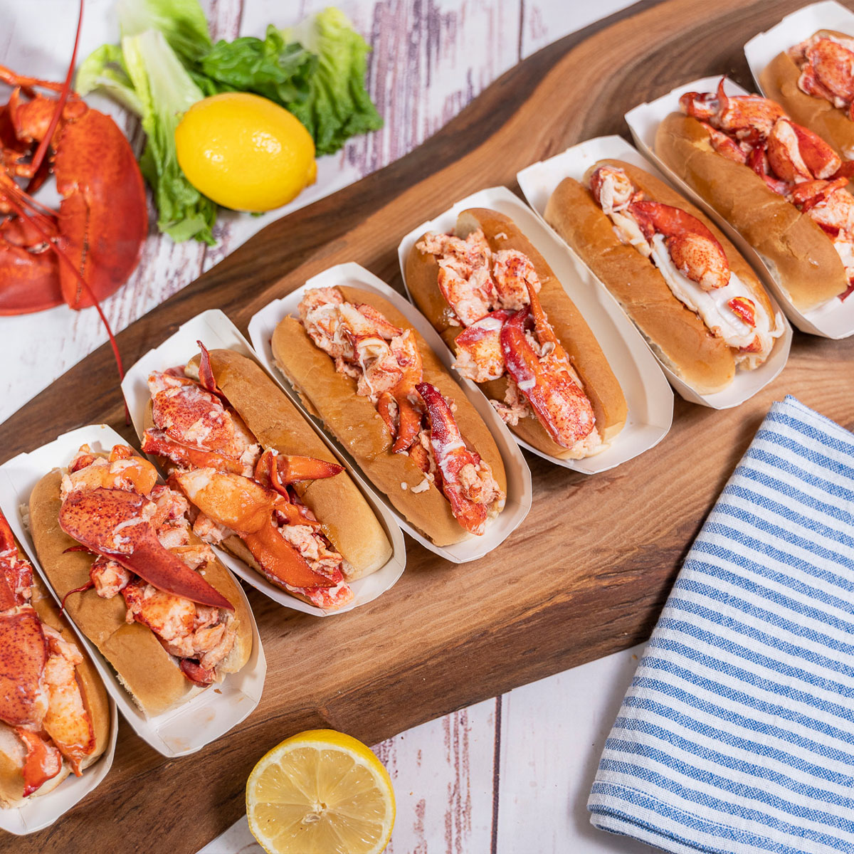 Top 10 Lobster Rolls in America You Need to Try Now 🦞