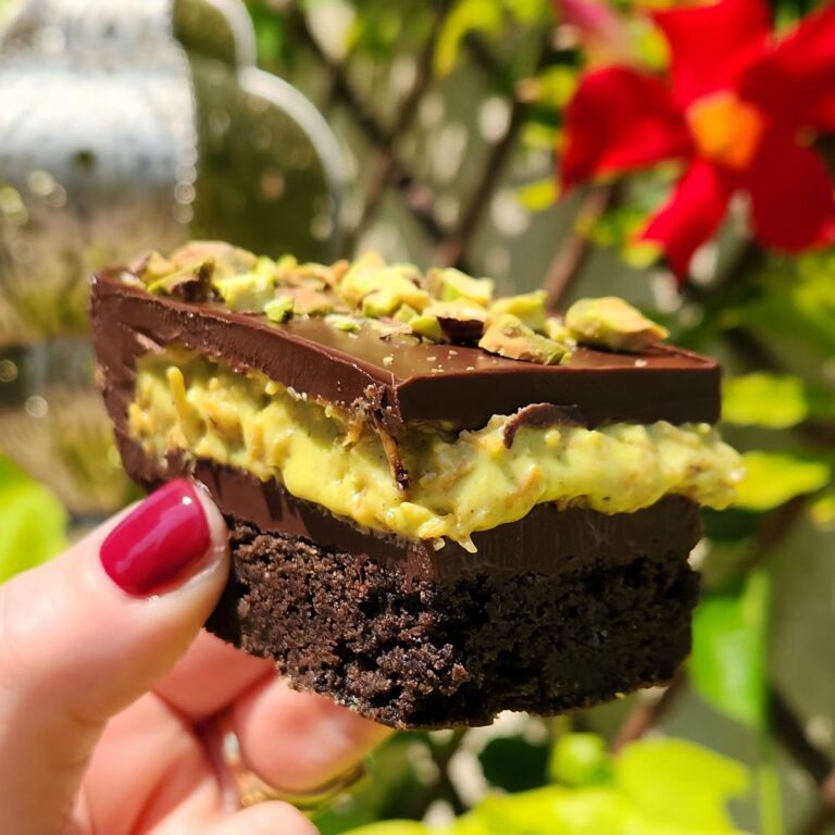 Dubai Chocolate Bar: The Viral TikTok Treat 🍫